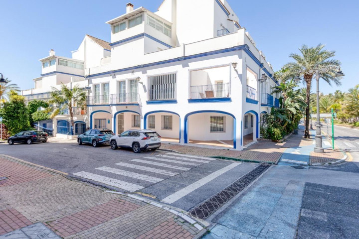 La Perla Del Puerto Apartamentos - Estepona