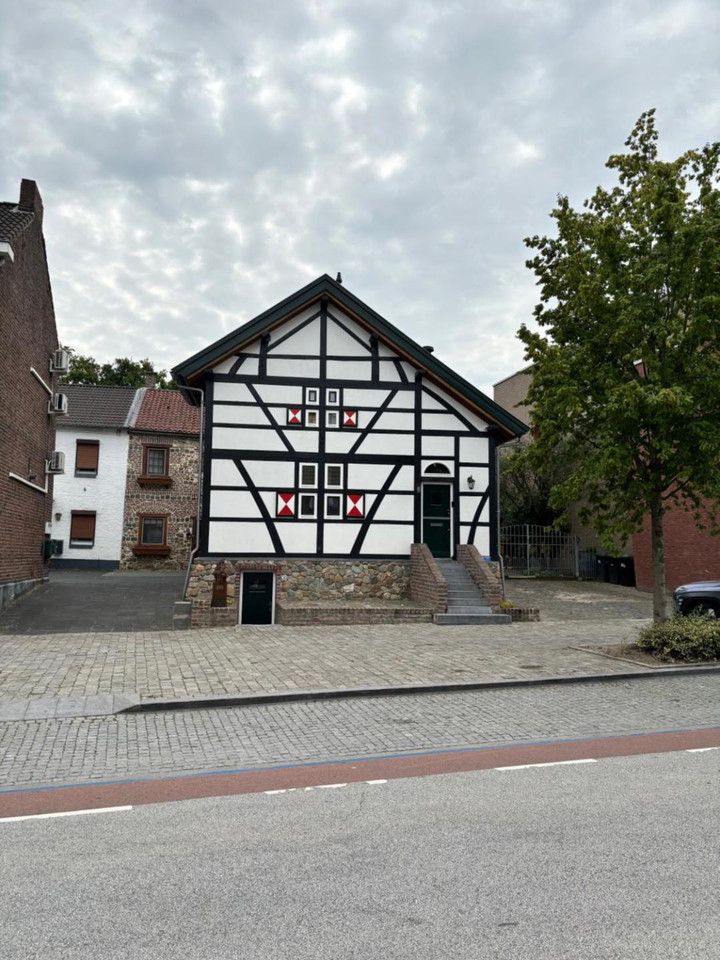 D'r Preëksjtool - Pays-Bas