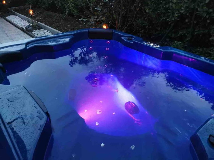 Maison Time Break Jacuzzi - 4 éToiles - Lausanne