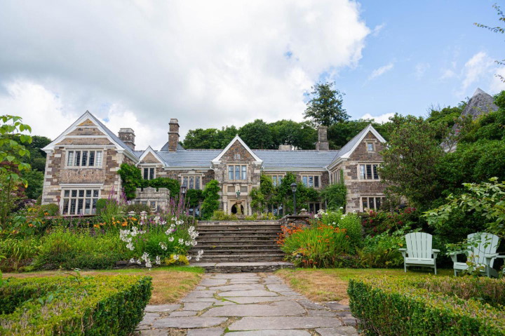 Lewtrenchard Manor - Dartmoor Forest