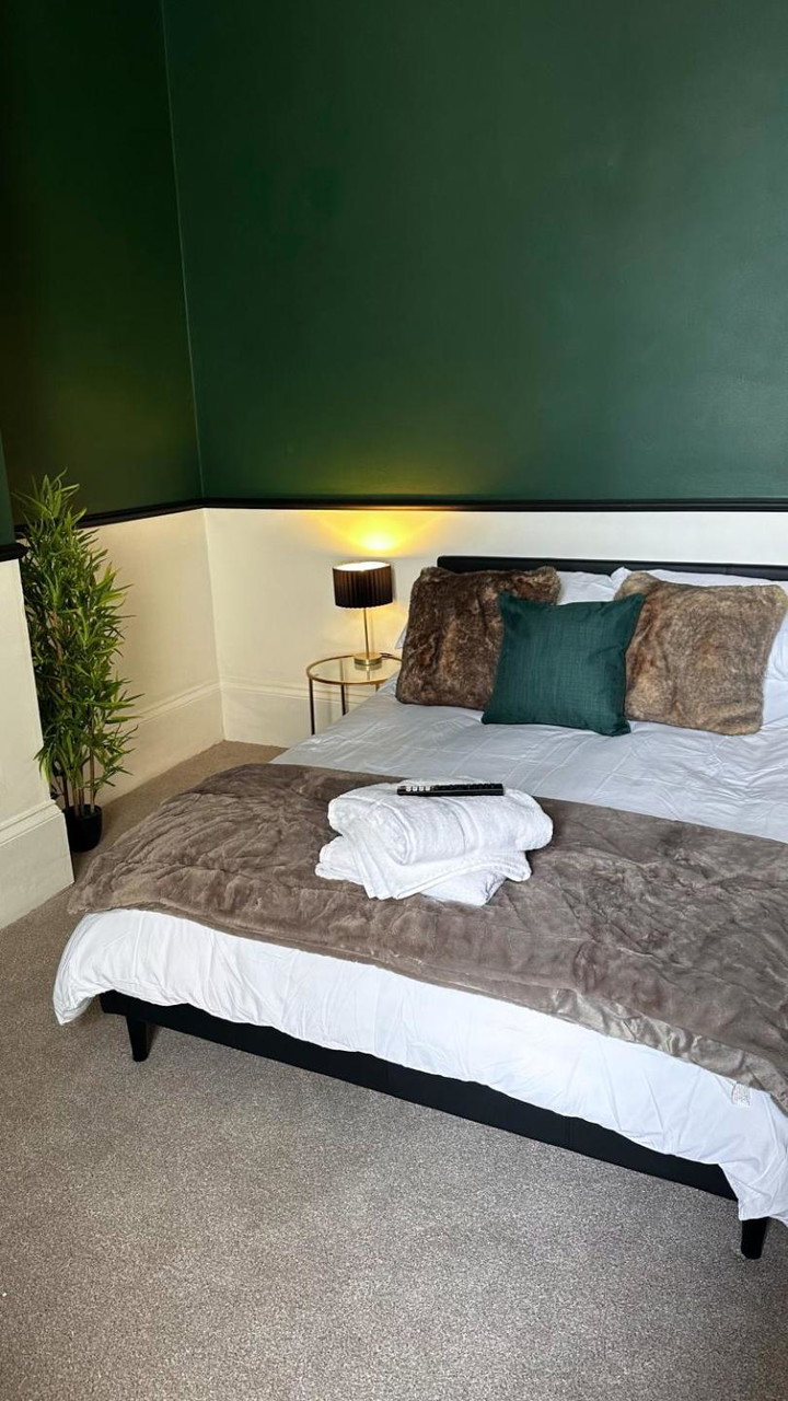 Studio Apartment - The Emerald - Tewkesbury