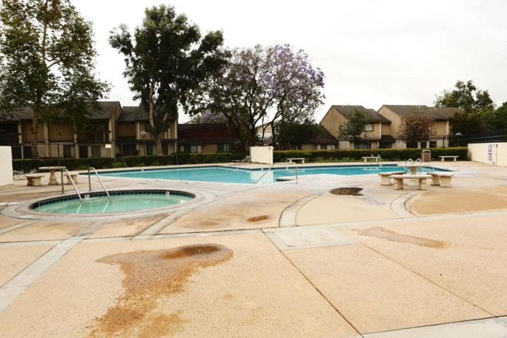 Luxurious 2 Bedroom Condo Shortest Walk To Disney - Anaheim