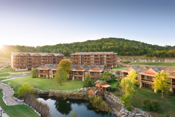 Branson Hillside Hotel - Ridgedale, MO