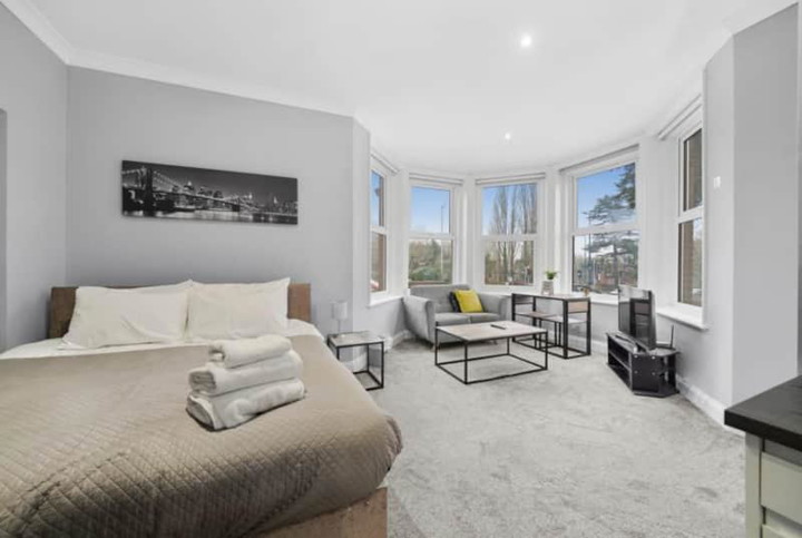Bridgecity Lovely Studio Apartment Free Parking In Maidstone - Maidstone