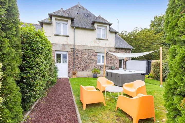 La Fleur De Vie - Maison Avec Piscine Et Jacuzzi - Bretaña