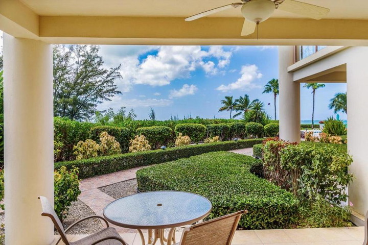 Coral Gardens On Grace Bay - Turks and Caicos Islands