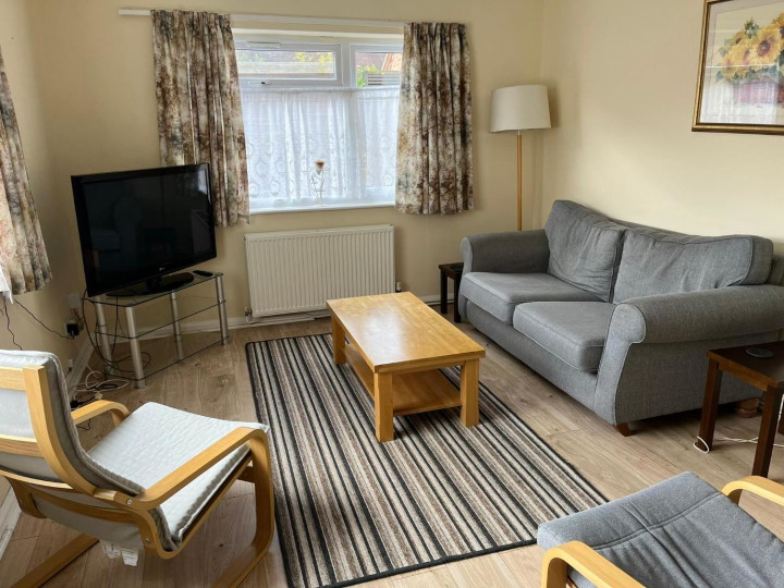 Large Ground Floor Apartment In The Heart Of Church Stretton With Free Parking - Shropshire