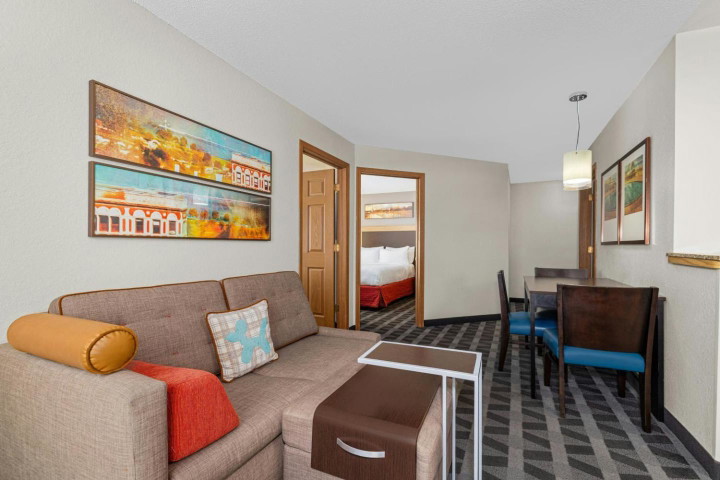 Towneplace Suites By Marriott Brookfield - Wauwatosa, WI