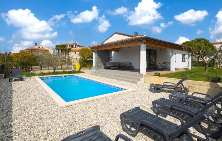 Pet Friendly Home In Novigrad - Novigrad