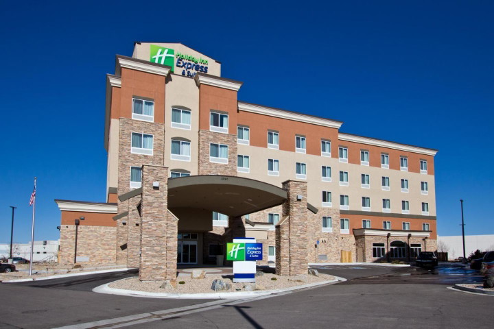 Holiday Inn Express And Suites Denver East Peoria Street By Ihg - 