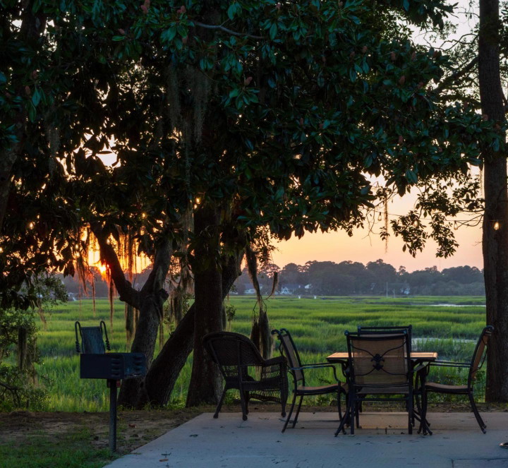 2 Bedroom - 1 Bath Waterfront Cottage With Spectacular Sunsets - Beaufort, SC