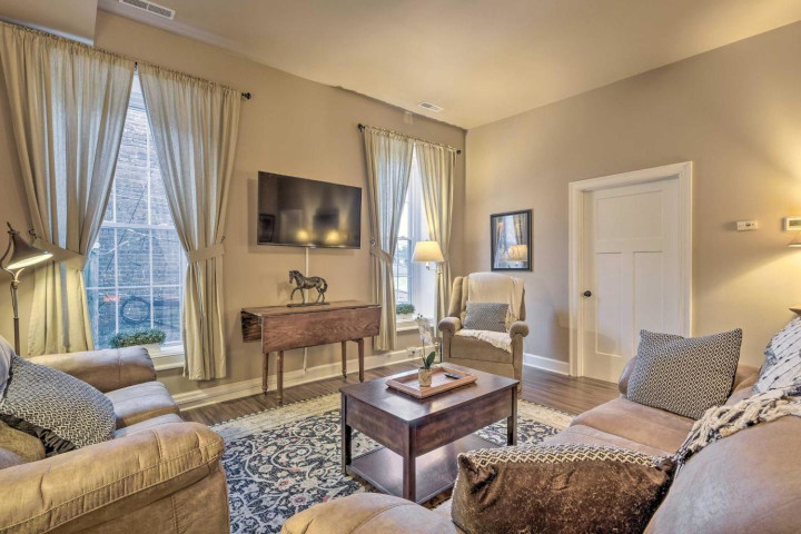 Quaint Apartment In Historic Georgetown! - Georgetown, KY