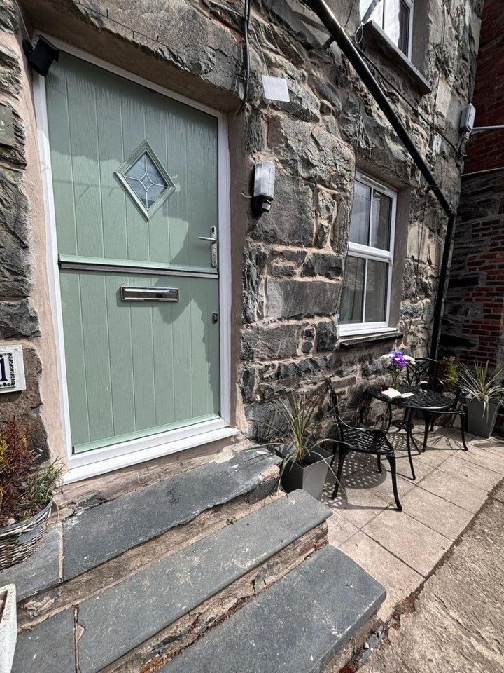 The Cottage On The Rock - Barmouth