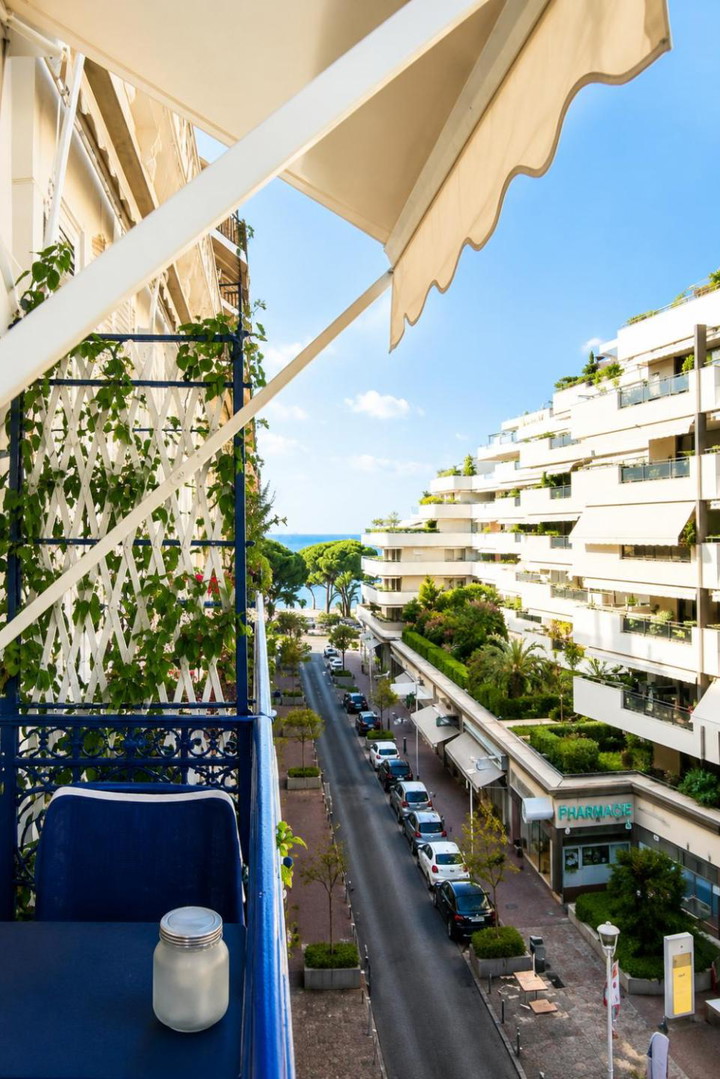 Cannes - Modern Balcony Flat Perfect Location - Cannes