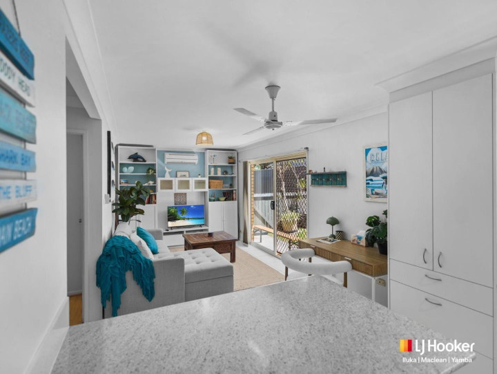 Barefoot By The Bay - Yamba