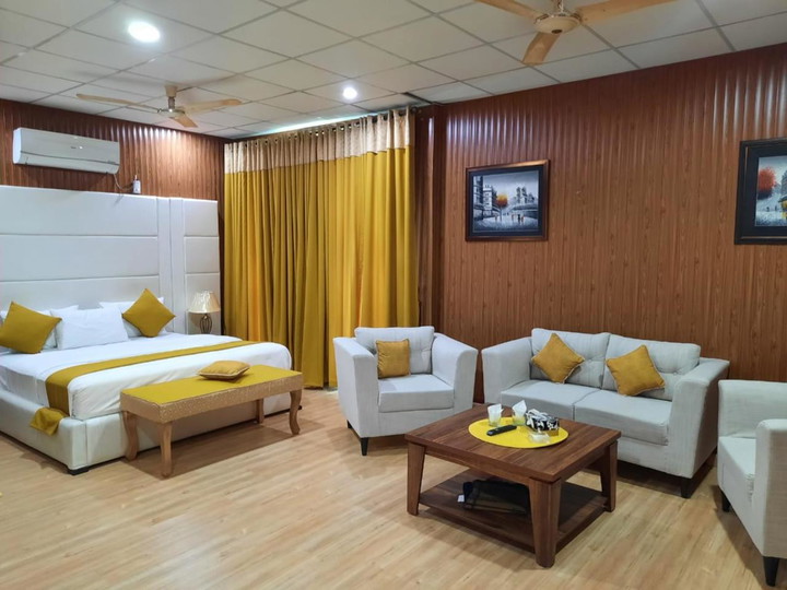 Royal Motel Executive - Pakistan