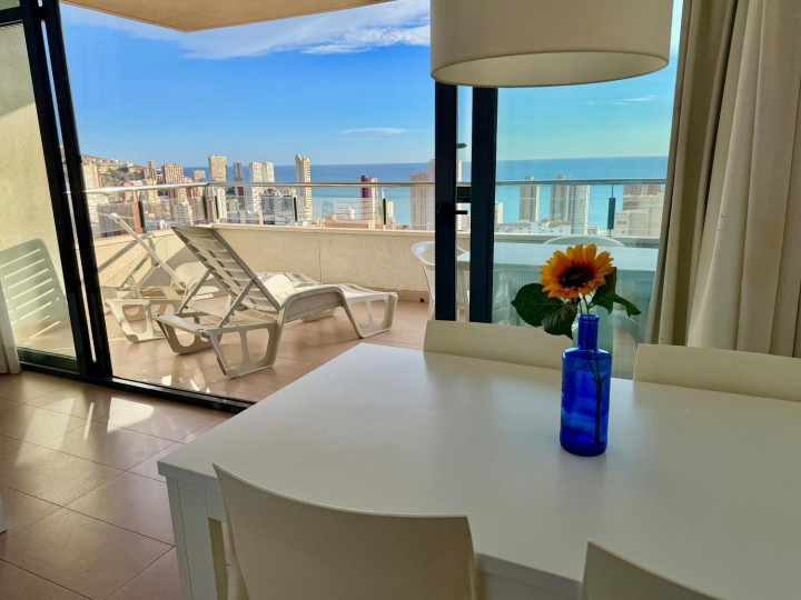 27th Floor Sea View, Heated Indoor Pool With Private Parking - Benidorm