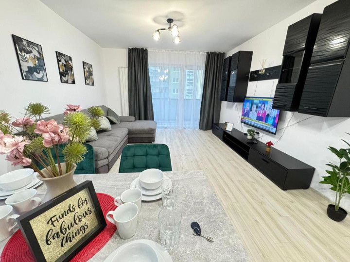 Luxury Glam Apartments Coresi Mall Area - Parking Option - Brașov