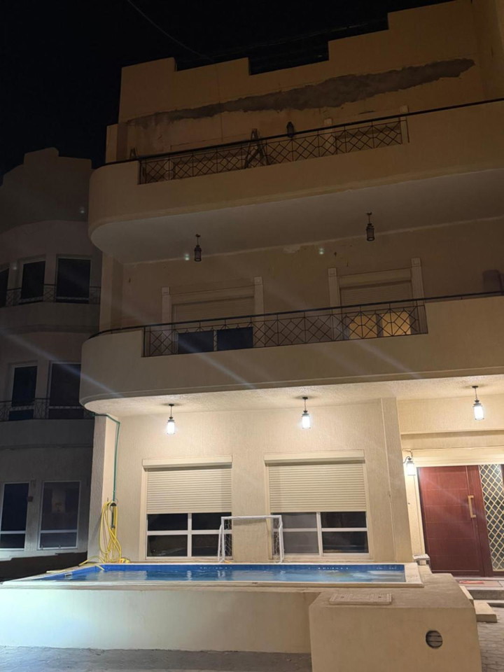 3-story Chalet, Fully Furnished, 5 Master Bedrooms, Large Living Room, Swimming Pool - Kuwait