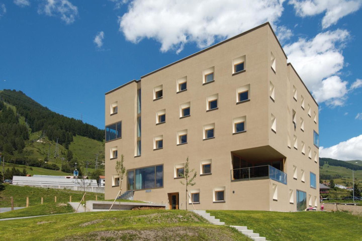 Scuol Youth Hostel - Scuol
