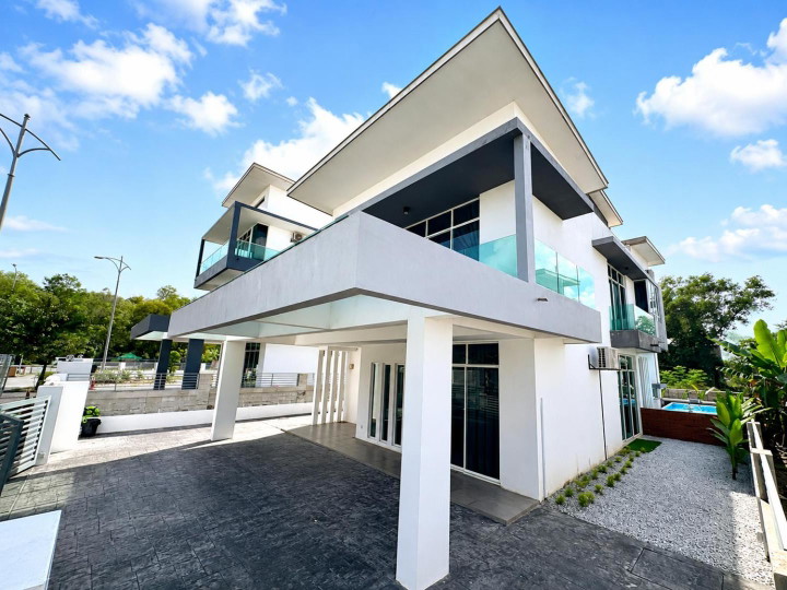 Bnb Luxe Homestay, Rawang - Pool, 18 Pax - Selangor