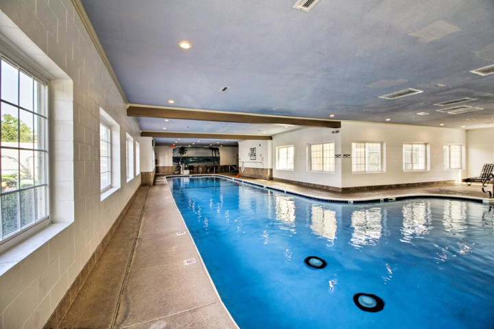 Unit 3 Mi To Branson Strip! Pool, Step-free Access - Omaha, AR
