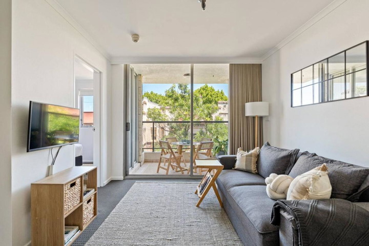 Inner-city Apartment With Pool, Gym & Sauna - Bondi Beach