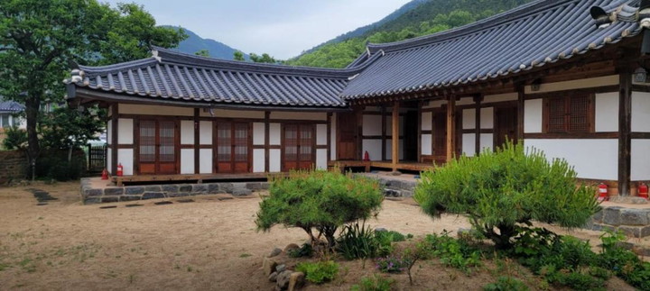 Healing Hanok In Otgol Village - Daegu