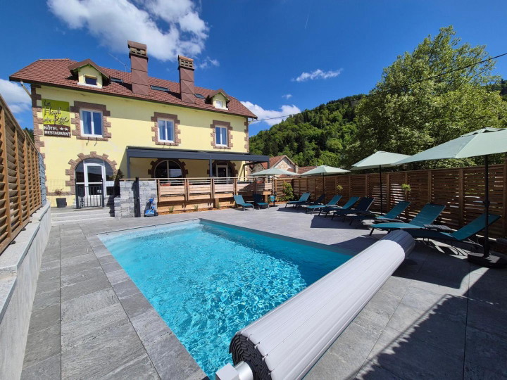 Hotel Du Haut Du Roc Demi Pension Comprise - Remiremont