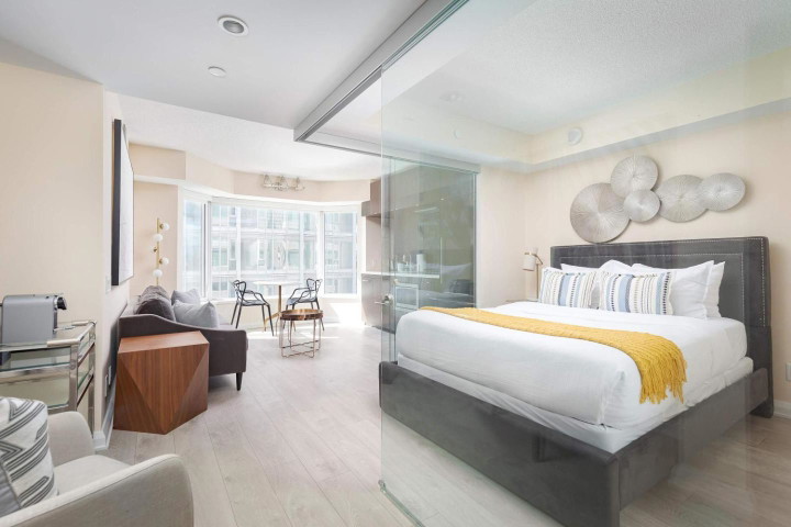 Luxury Yorkville 2br Panoramic Skyline Views - Toronto