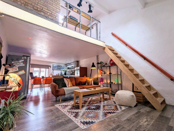 Garage Number 9 Private Urban Loft Apartment With Jacuzzi In Le Dorat - Bellac