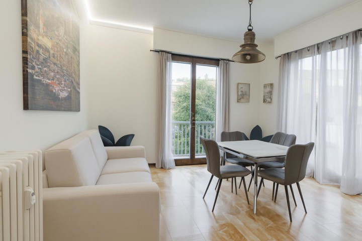 Welcome Riviera -Torre D'avorio Appartamento 126 Mq Piu'terrazzo25 Mq - Totalmente Rinnovato- 250 M Dal Centro - Parcheggio A Pagamento 20 Euro Al Giorno Da Prenotare In Anticipo Salvo Dispo -Parking At 20 Euro Per Day To Be Booked In Advance If Available - Rapallo