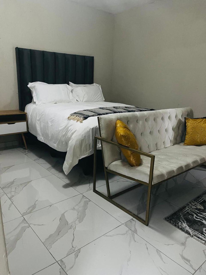 Rest Easy Guest House Pty Ltd Unit 4 - Katlehong