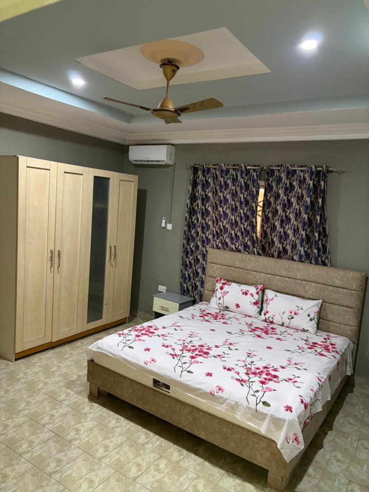 Room 18 - Gambia