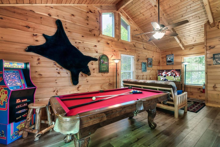 Gatlinburg~hottub~wifi~pool Table~arts~ripleys! - Gatlinburg, TN