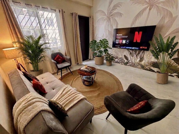 The Monstera Sanctuary - Tropical 3bhk In A Gated Society - India
