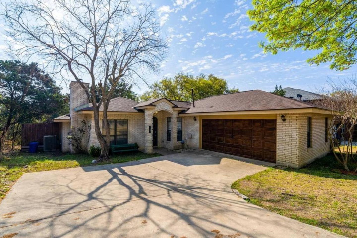 The Corniest Property In Texas ♥ 4 Br ♥ 1/4 Acre ♥ - Helotes, TX