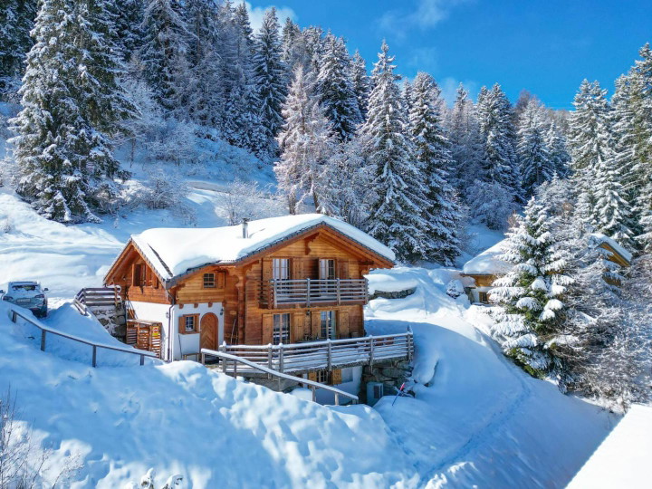 Chalet Orange - Suisse