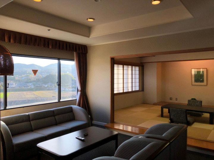 Tsuyama Kakuzan Hotel - Vacation Stay 75710v - Tsuyama