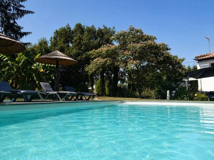 Le Mas Des Vignes Chambres D Hôtes Et Suite En Vendée Piscine Chauffée - La Roche-sur-Yon
