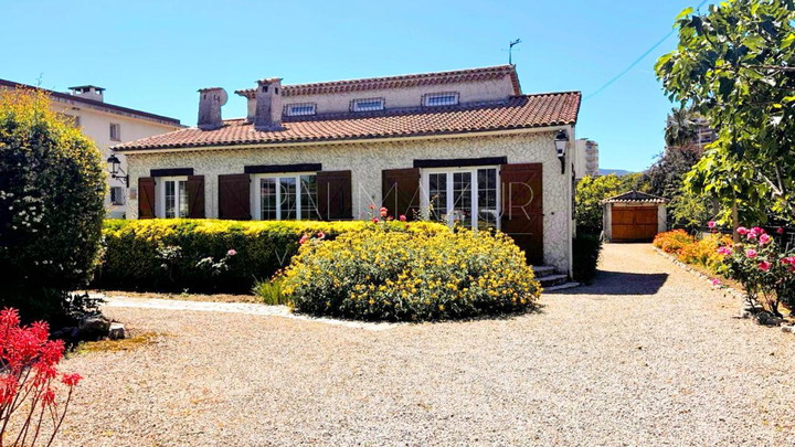 Maison Familiale, Avec Jardin, à 20 Min à Pied De La Mer - Saint-Raphaël
