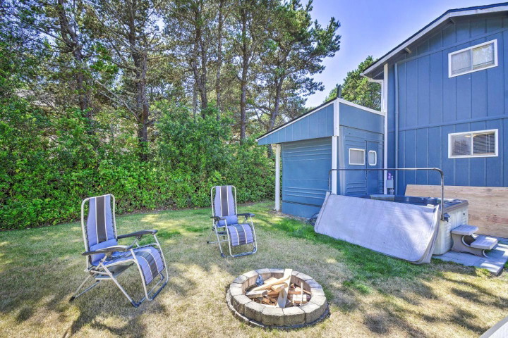 Coastal Pnw Gem W/ Hot Tub - Walk To Beach! - State of Washington