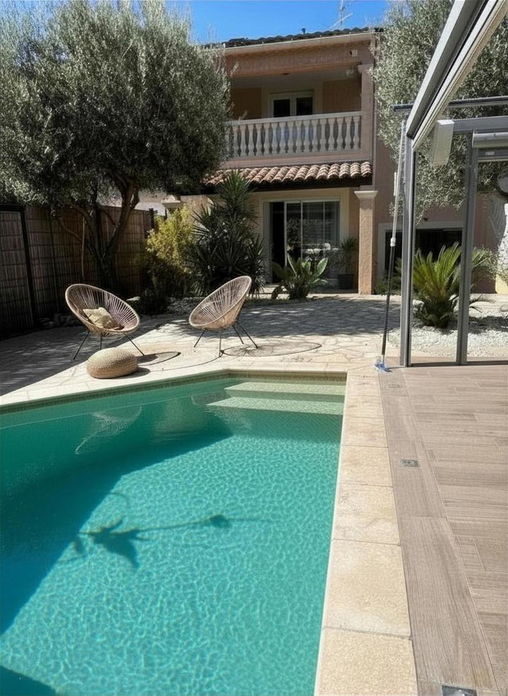 Villa Design D'exception Avec Piscine - Marseille