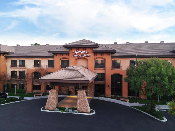 Hampton Inn & Suites Temecula - Murrieta, CA