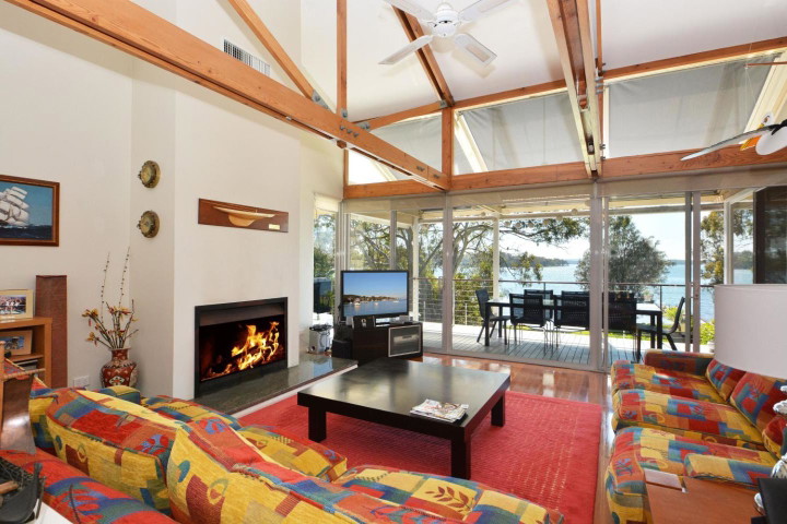 Lake Macquaries' Edgewater Escape At Morisset Memories - Hunter Region