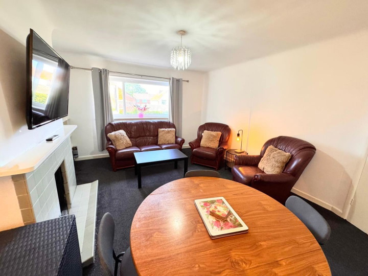 Central Modern Flat In Southampton, Sleeps 5, Free Off-road Parking, Close To Hospital, Cruise Terminal And Centre, Great For Contractors, Friends & Families - Southampton