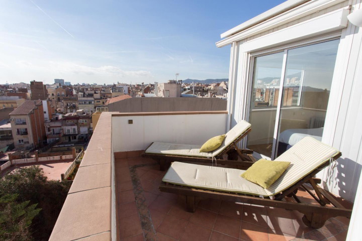 Gaudi Penthouse With Terrace Views - Barcelona