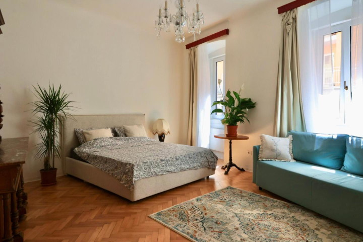 Galileo Galilei Design Apartment By The Park - Trieste