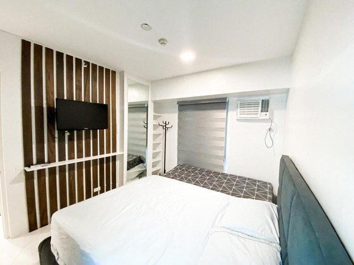 2br Across Sm San Lazaro Self Check-in & Parking Option - Metro Manila