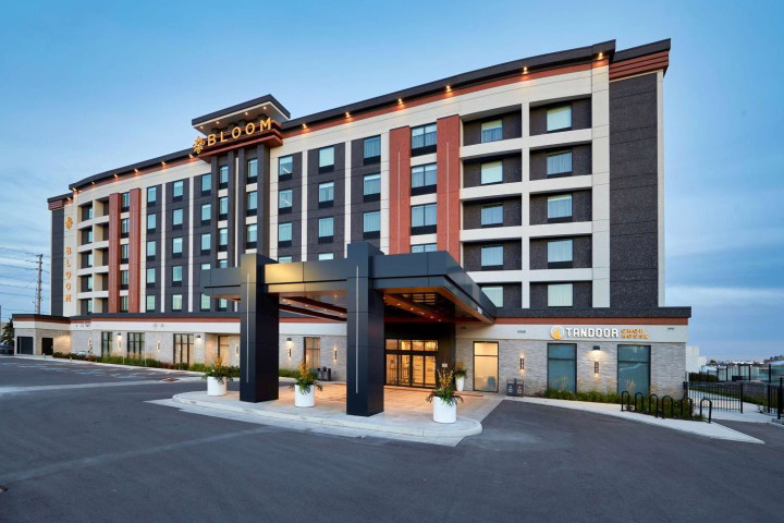 Bloom Mississauga, Tapestry Collection By Hilton - ブランプトン